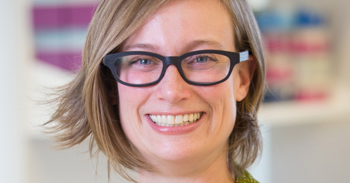 Julie Block's Instagram, Twitter & Facebook on IDCrawl