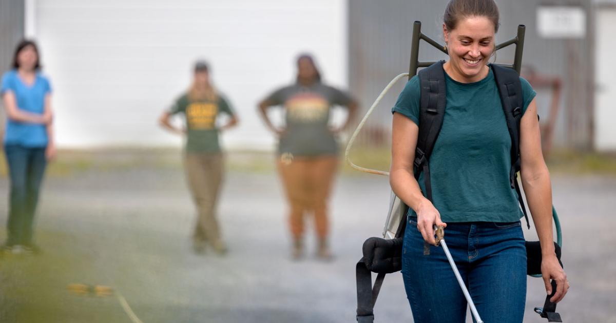 Get off my awn: Cornell Weed Team to compete in Ontario | CALS