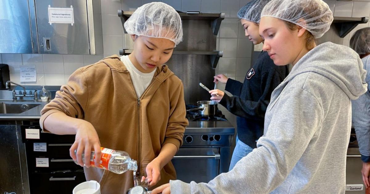 Three years late, food science make-up lab is sweet as sugar | CALS