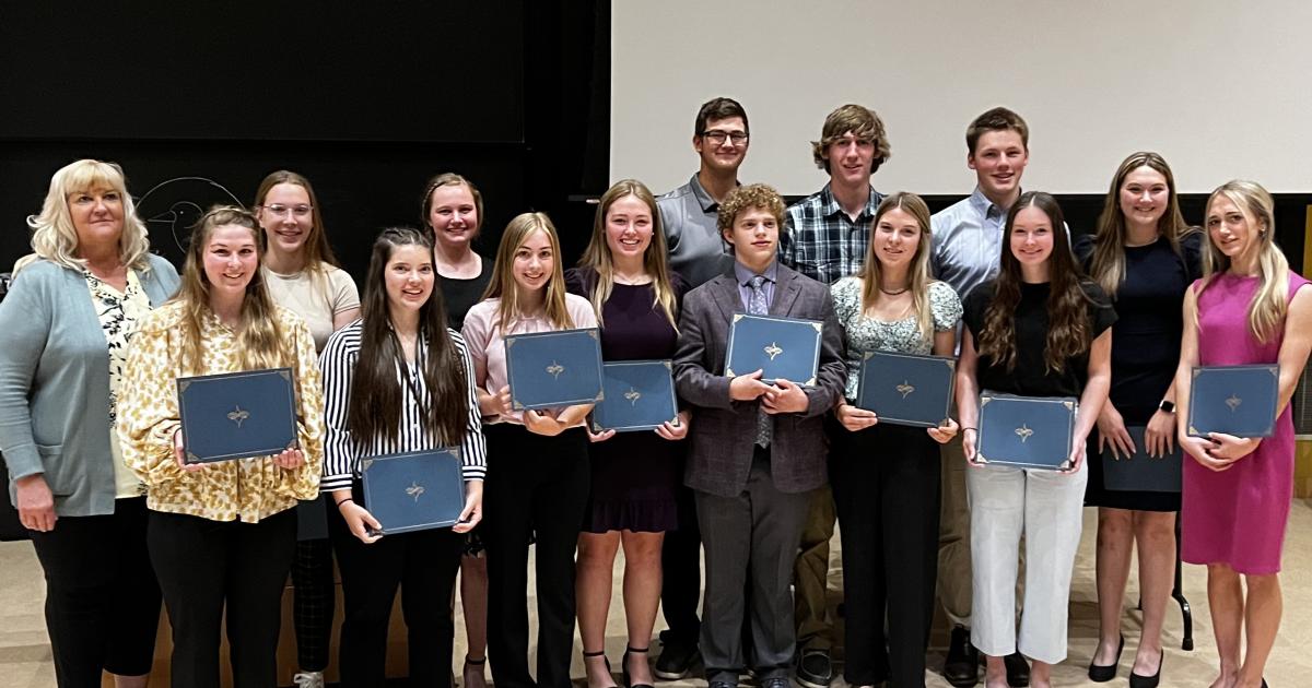 Junior Dairy Leader Graduation Cals